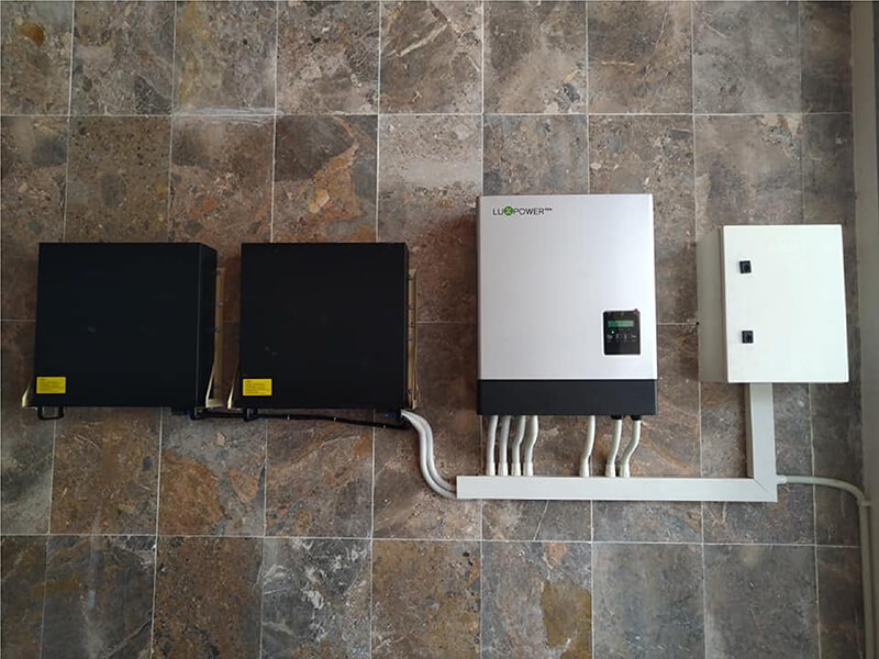 Difference Between Grid Tied VS Off Grid Solar Inverter